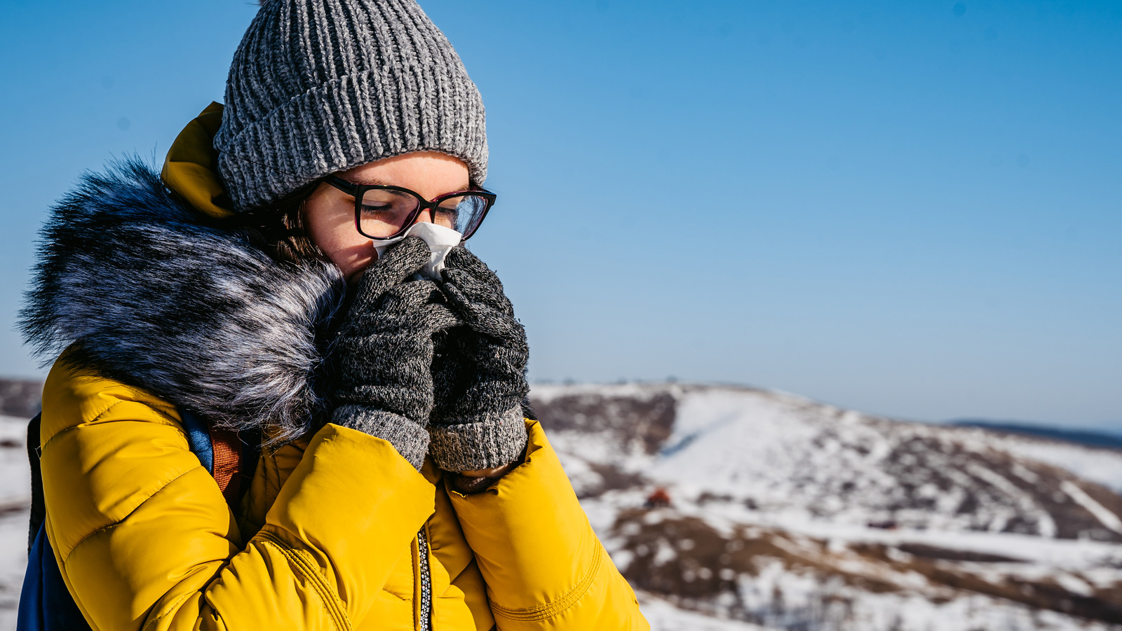 5 Best Ways To Avoid Getting A Cold While Traveling, According To A ...