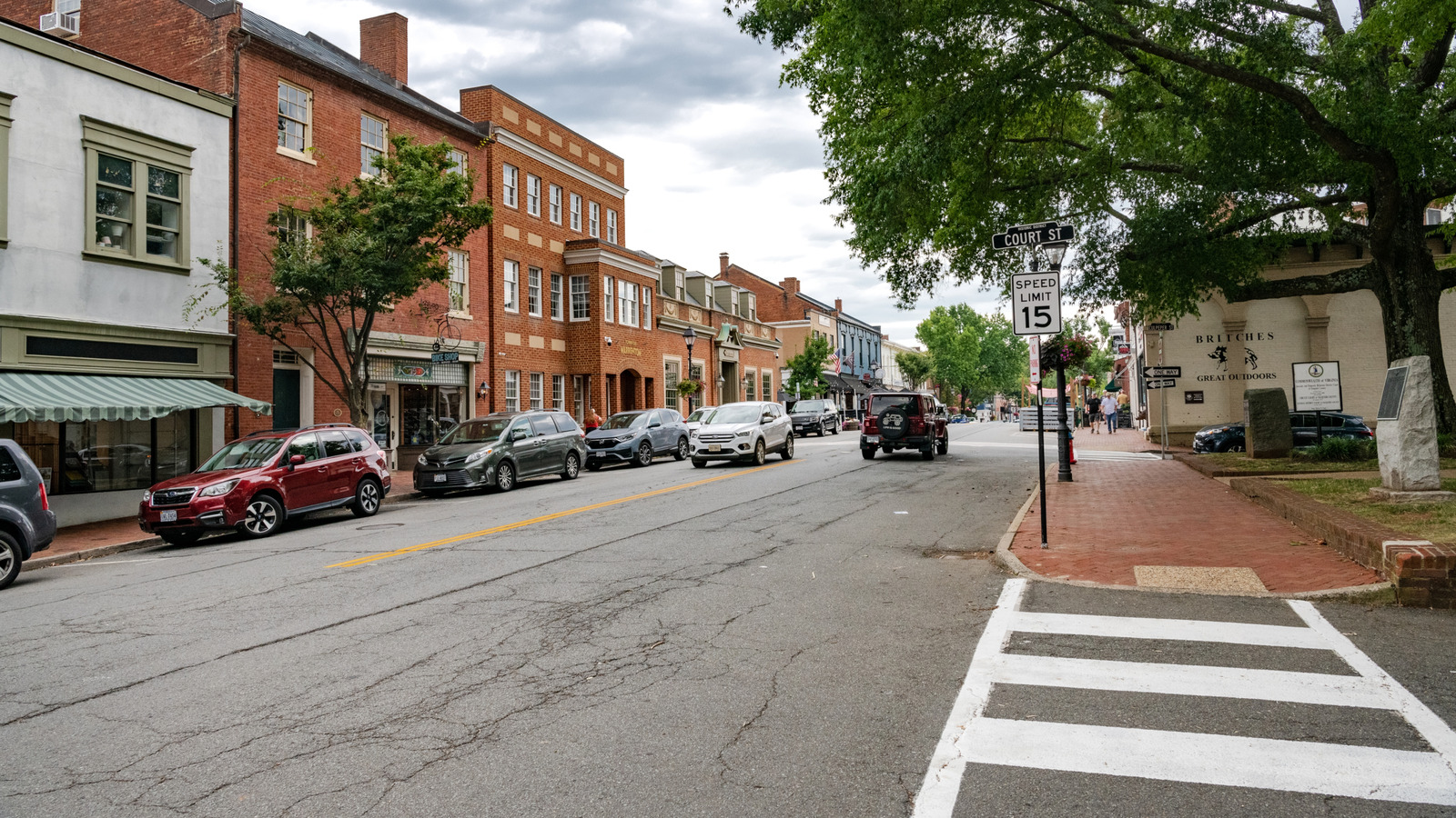 A Little Virginia Town Offers A Vibrant Yet Cozy Atmosphere With ...