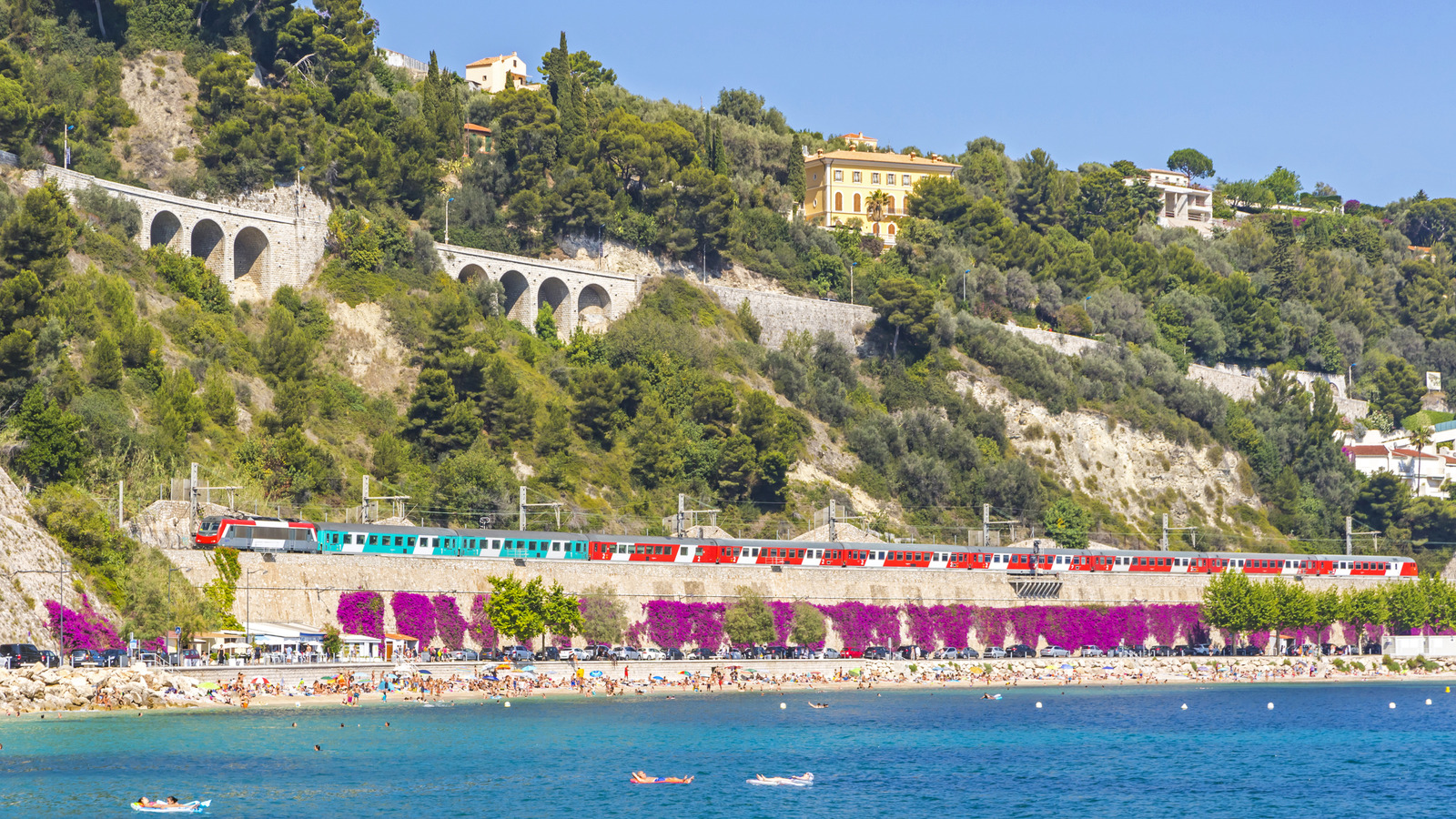A Luxurious Train Experience Whisks You From Rome To The French Riviera ...