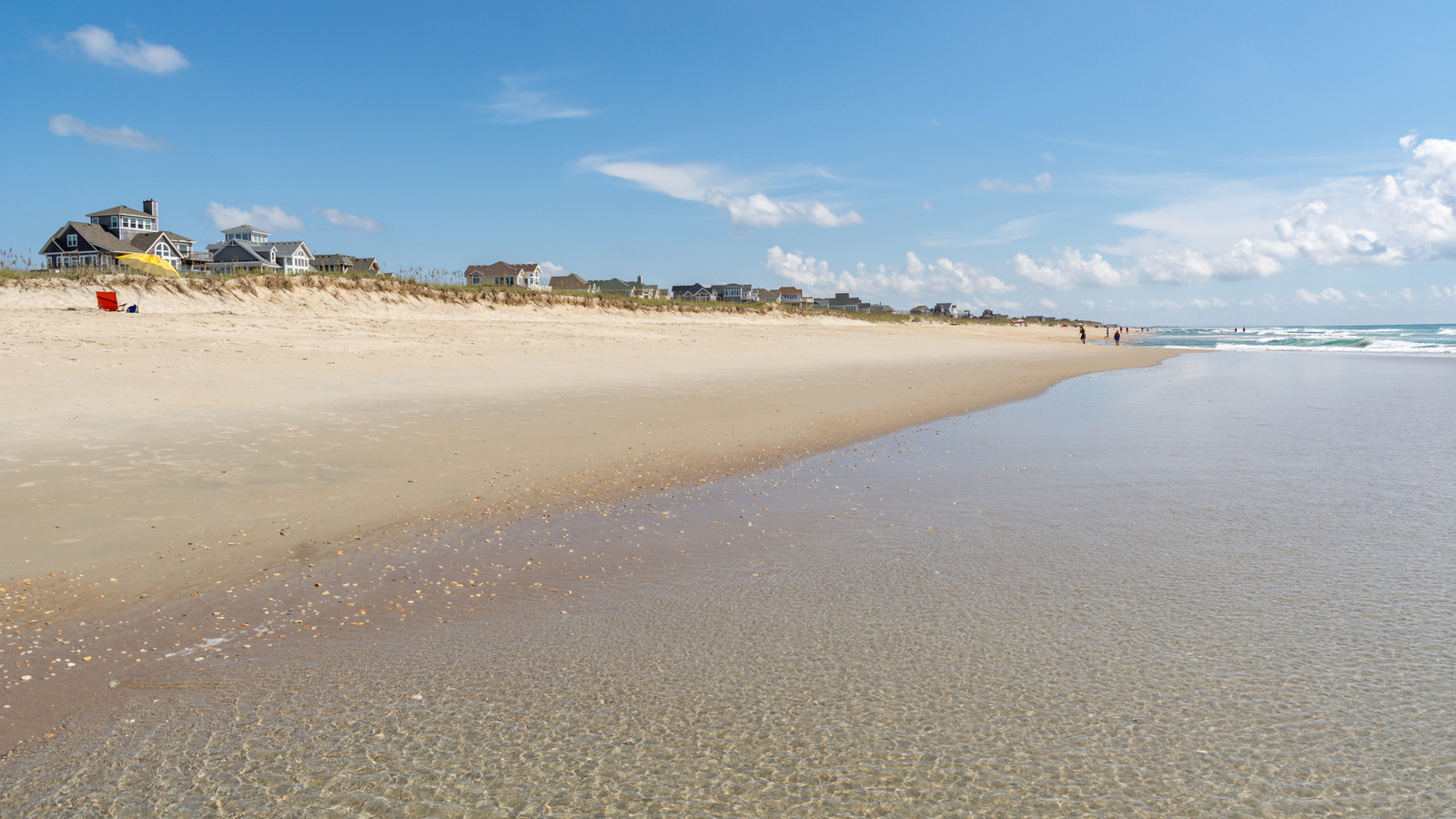 A Secluded Coastal Village In North Carolina Is A Beautiful Getaway ...