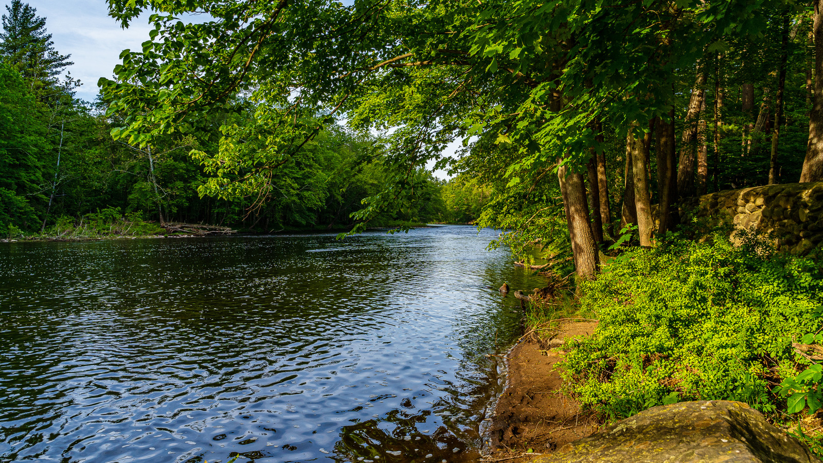 A Small Town Nestled Below New York's Catskill Mountains Boasts ...