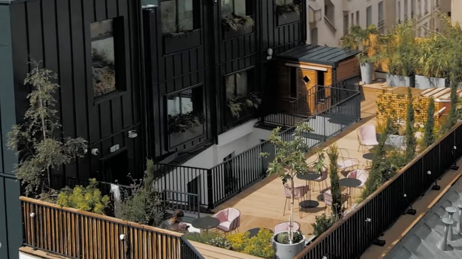 A Top Boutique Hotel In Paris Has Eiffel Tower Views, A Wine Bar, And ...