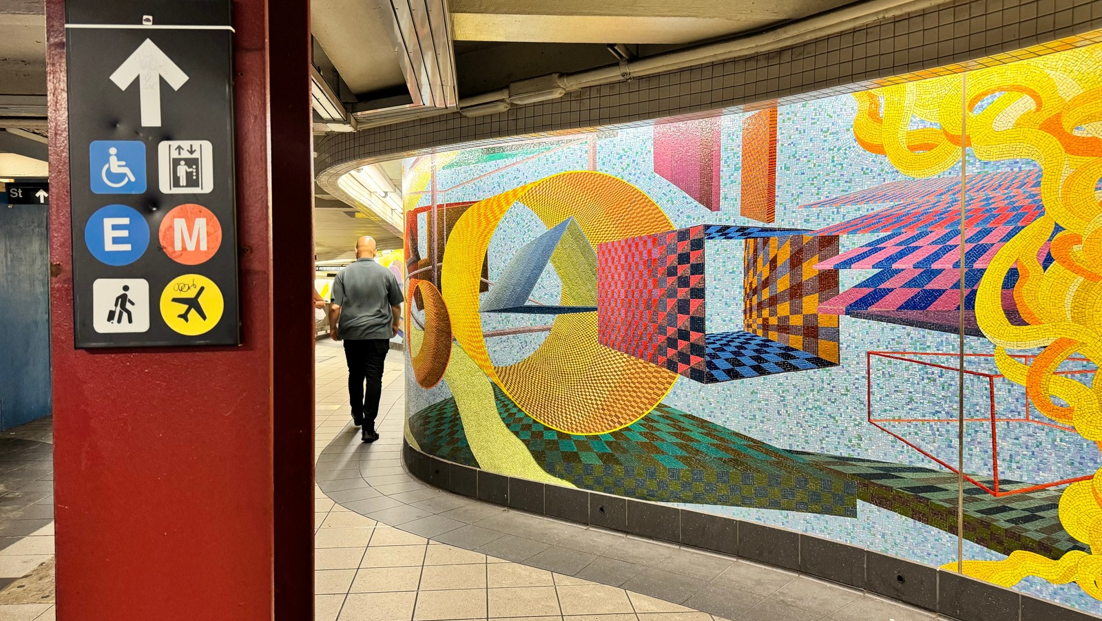 A Visitor's Guide To New York City's Chaotic Subway System