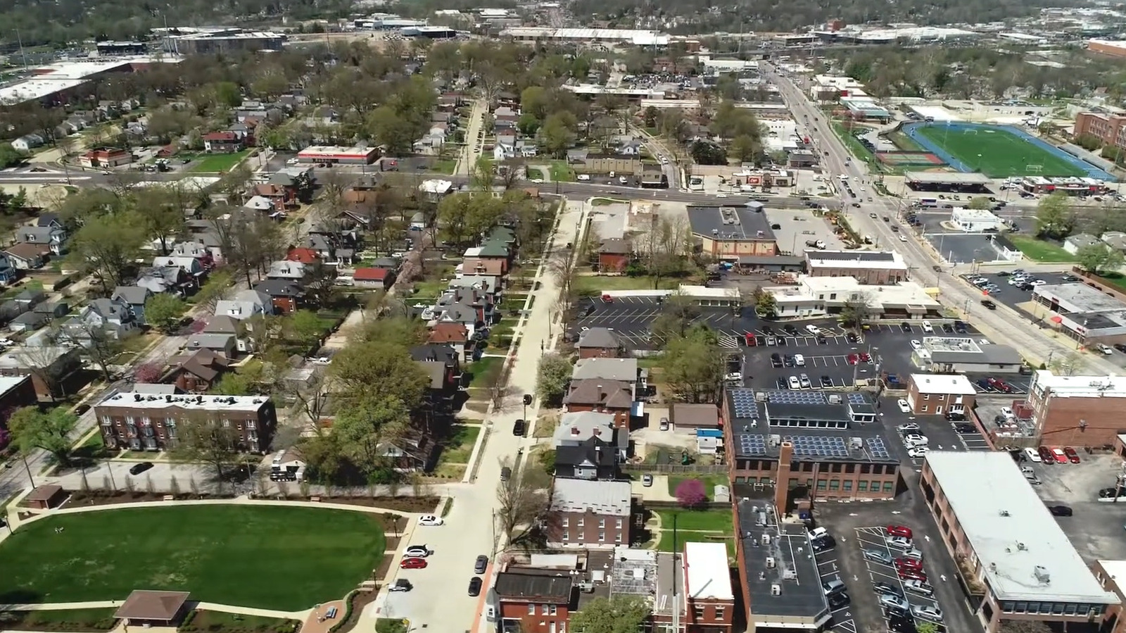 America's Best Small Town To Retire In Is A Midwestern Suburb With Cozy ...