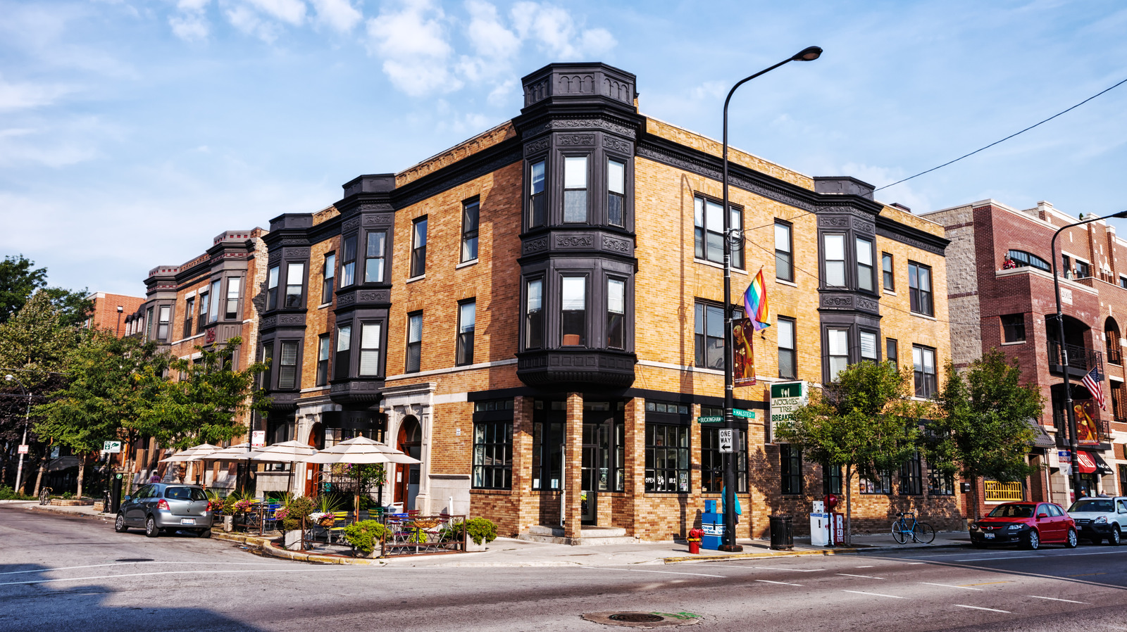 Chicago's Northalsted Is America's Oldest Gay Neighborhood With Nightlife