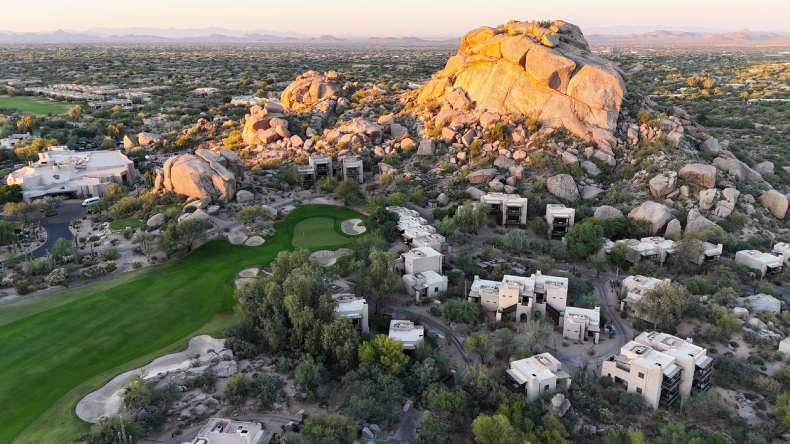 Arizona's High-End Resort And Spa Is A Decadent Desert Getaway With ...