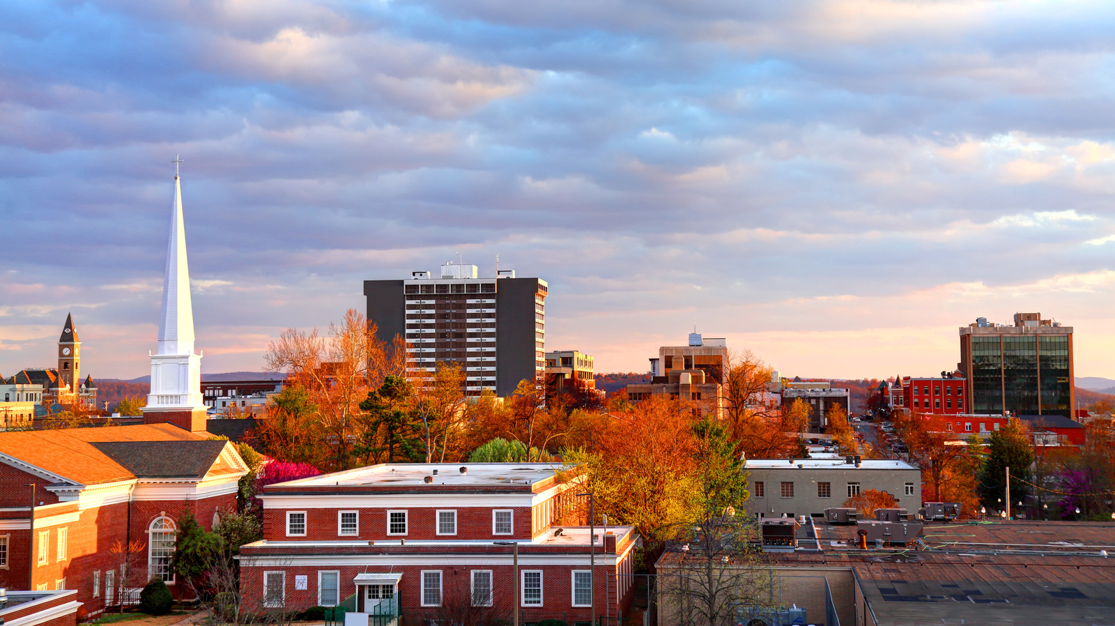 Arkansas' Second-Largest City Is A Creative Mecca Known As 'Athens Of ...