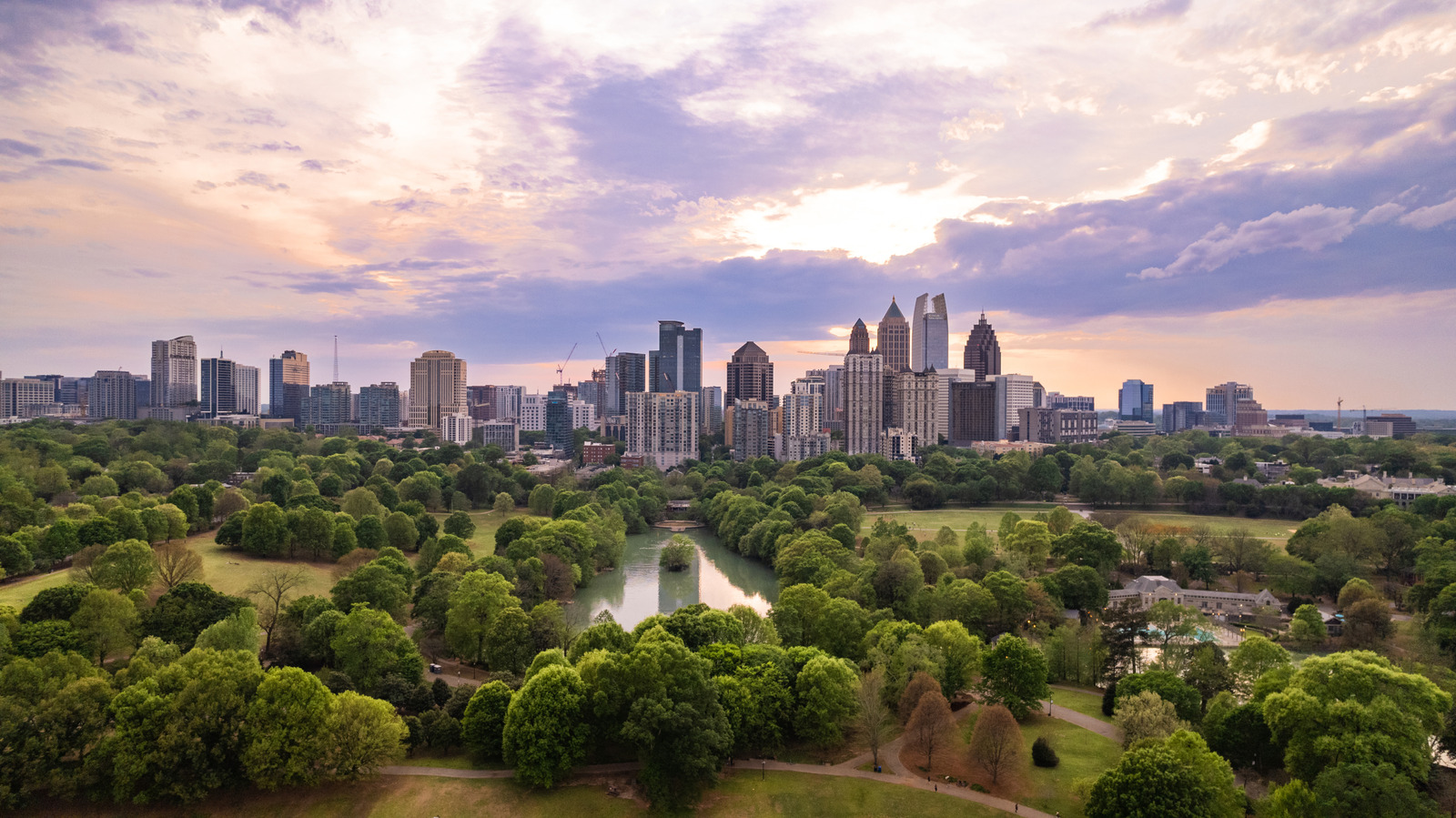 Atlanta's Enchanting Riverfront Suburb Is A Georgia Gem Full Of Parks ...