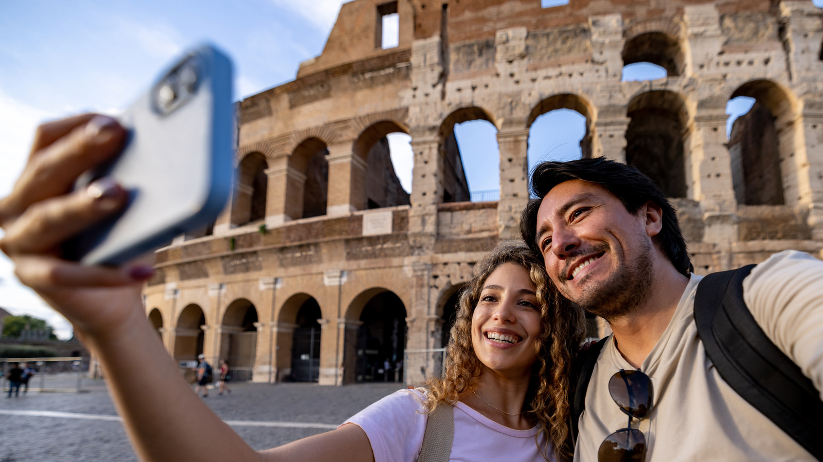 Avoid This Common Photo Scam Too Many Tourists Fall For While Visiting Rome