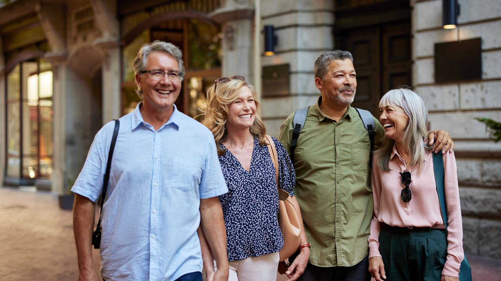 10 Boomer Travel Habits That Younger Generations Hate (And For Good Reason)