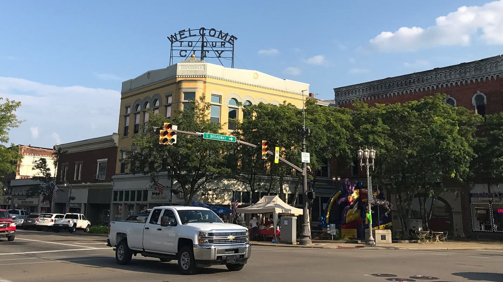 Between Columbus And Pittsburgh Is A Midwest City With Amish Charm And ...