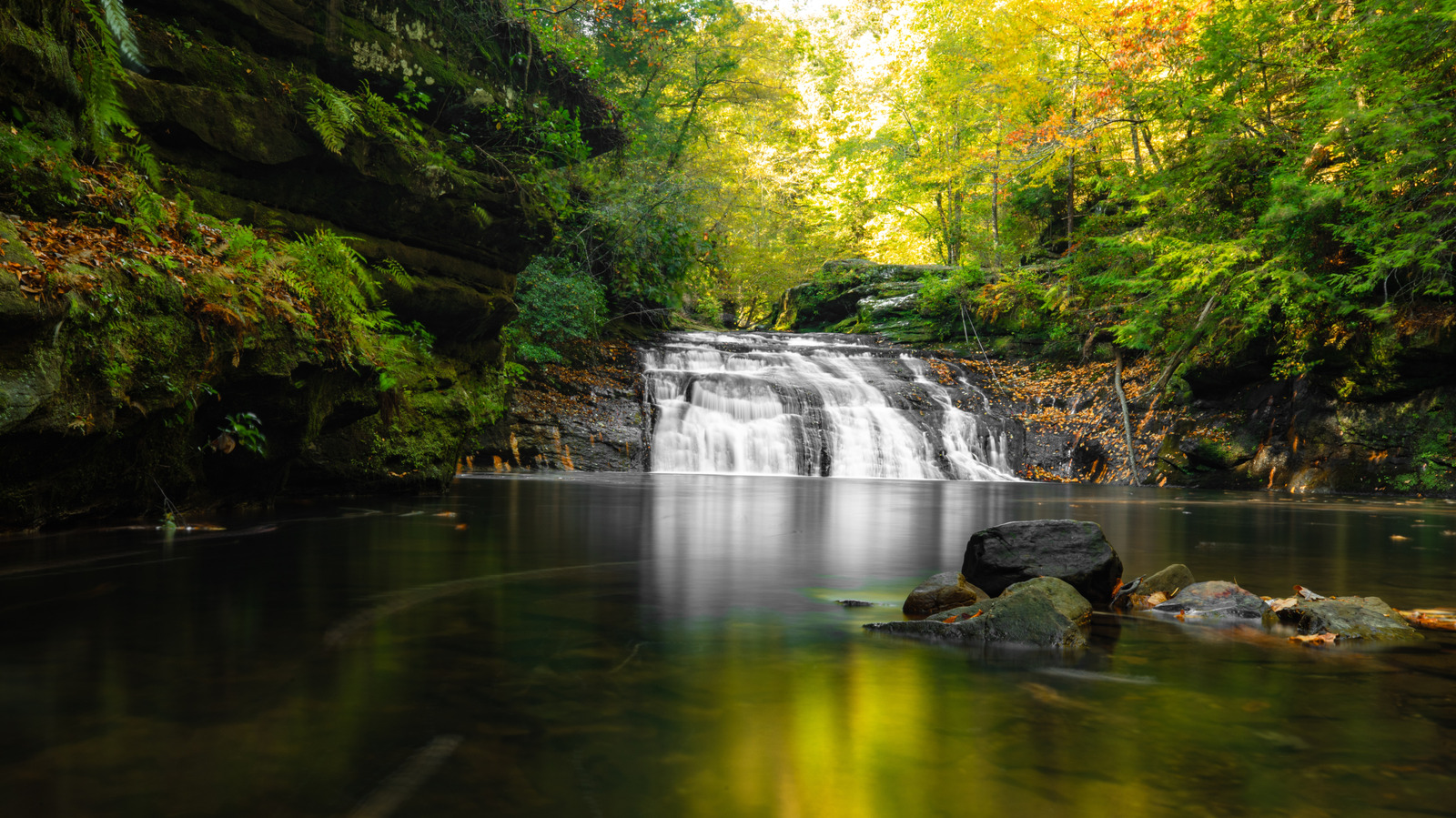 Between Jackson And Huntsville Is Alabama's Waterfall Retreat With A ...