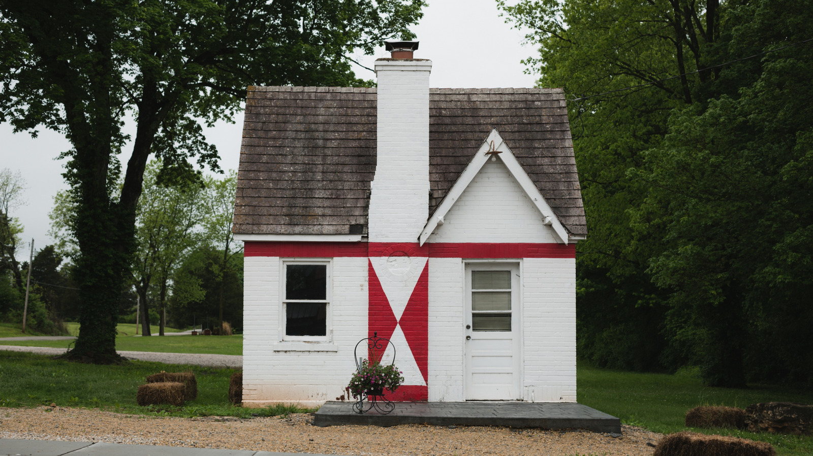Between St. Louis And Poplar Bluff Is Missouri's Village Near State ...