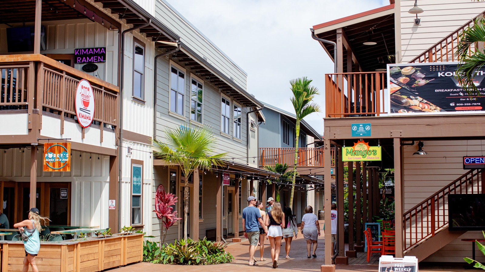 Browse Cute Boutiques And Feel The Magic Of Hawaii's Rich Heritage At A ...