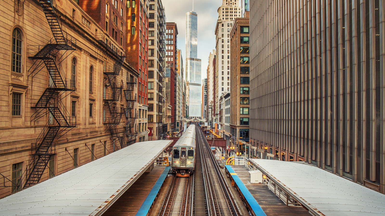 Chicago's Red Line Is Set For A Long-Awaited Extension