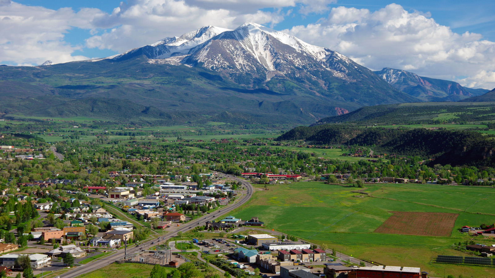 Colorado's Slower-Paced Town Hidden In The Rockies Has Healing Hot ...