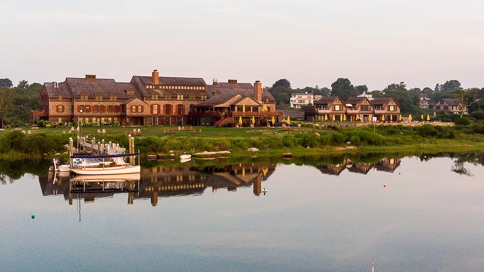 Discover A Luxe Vacation Destination At New England's Historic Inn With ...