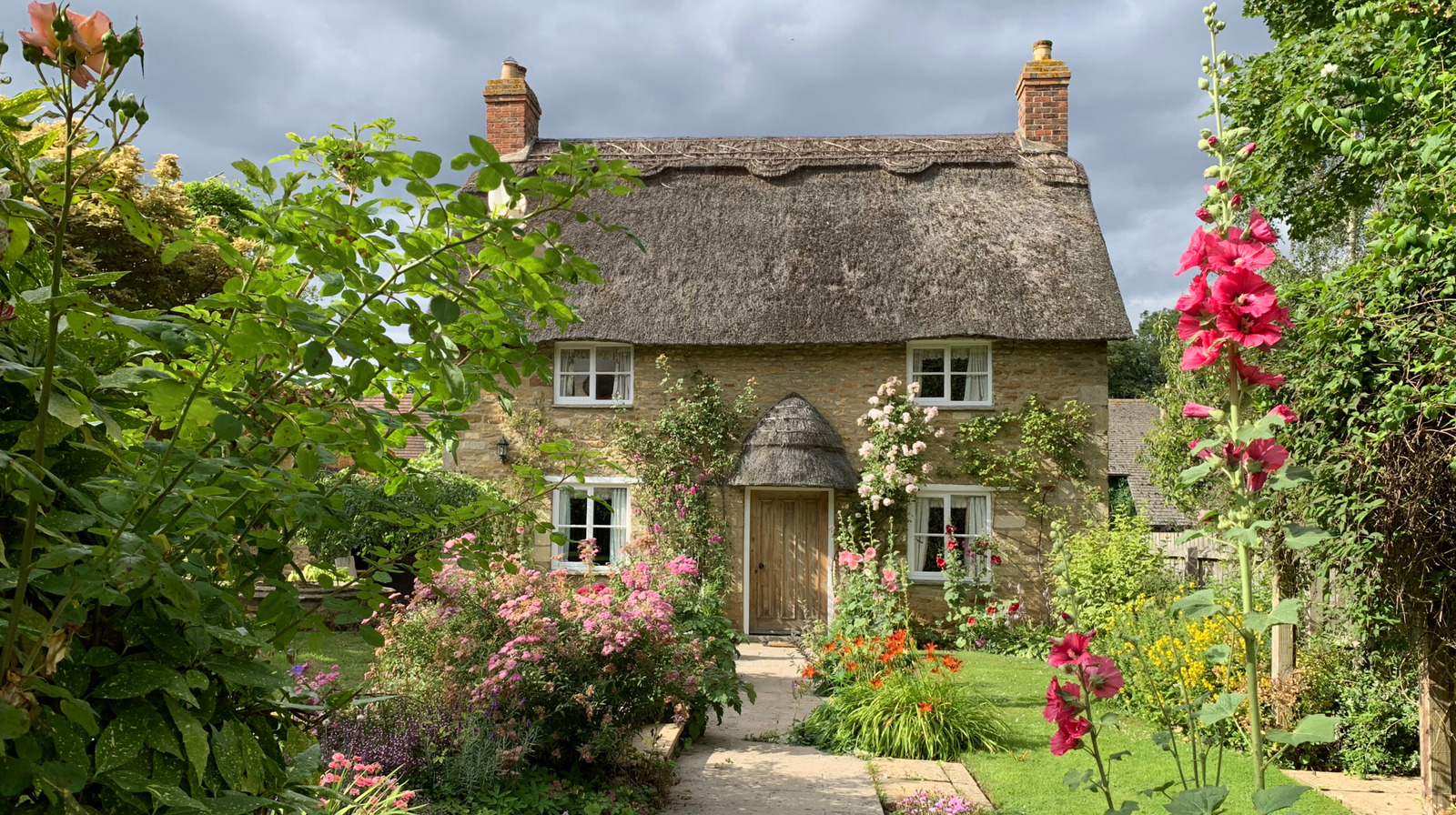 England's 5 Most Charming Villages With Cottagecore Vibes, According To ...