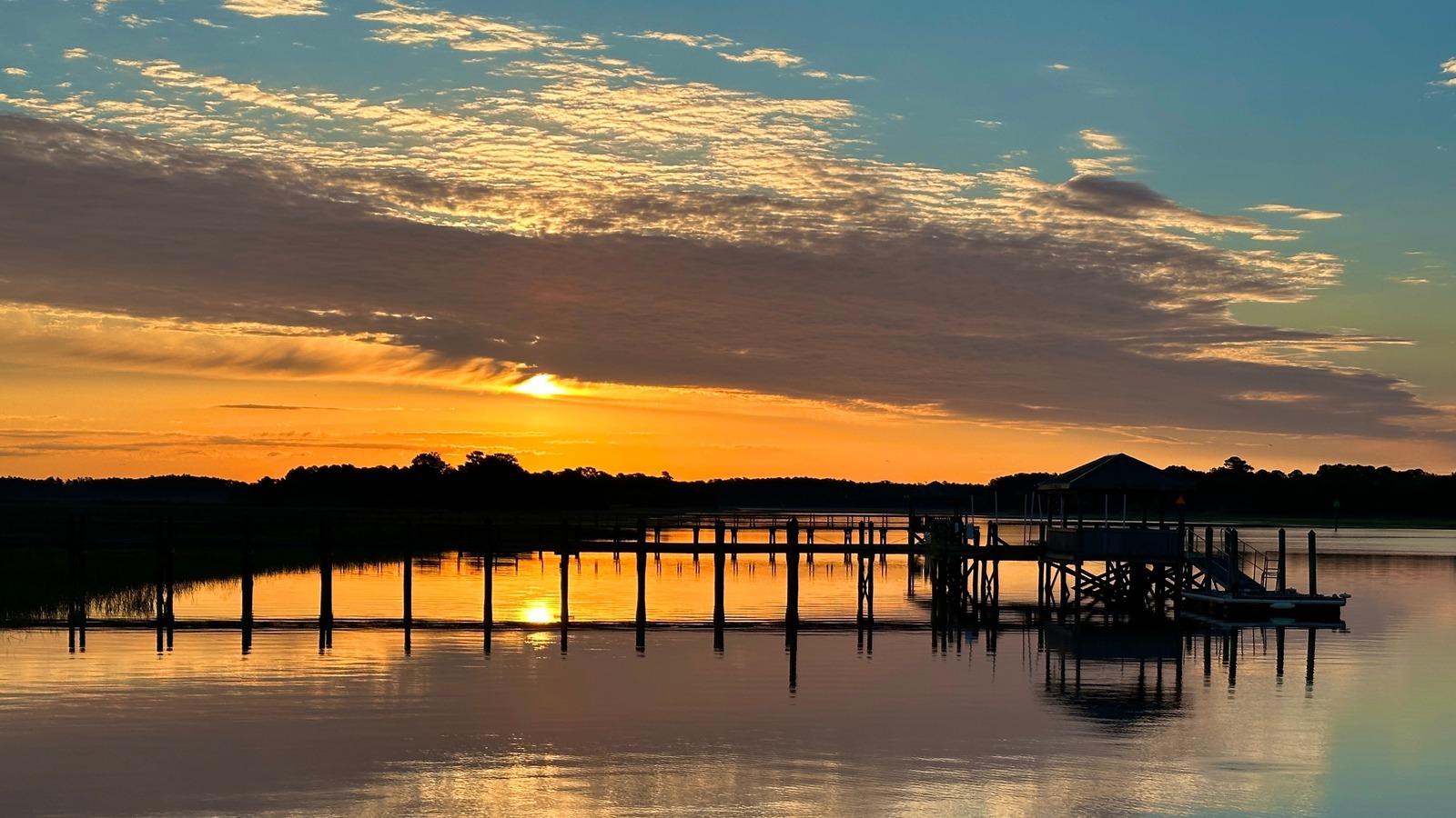 Escape Charleston Crowds At This Underrated Seaside Town With Unmatched ...