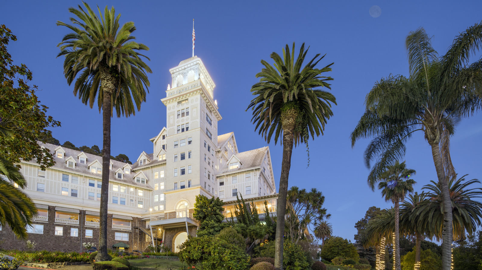 Escape The Bay Area Fog At California's Castle-Turned-Hotel With ...