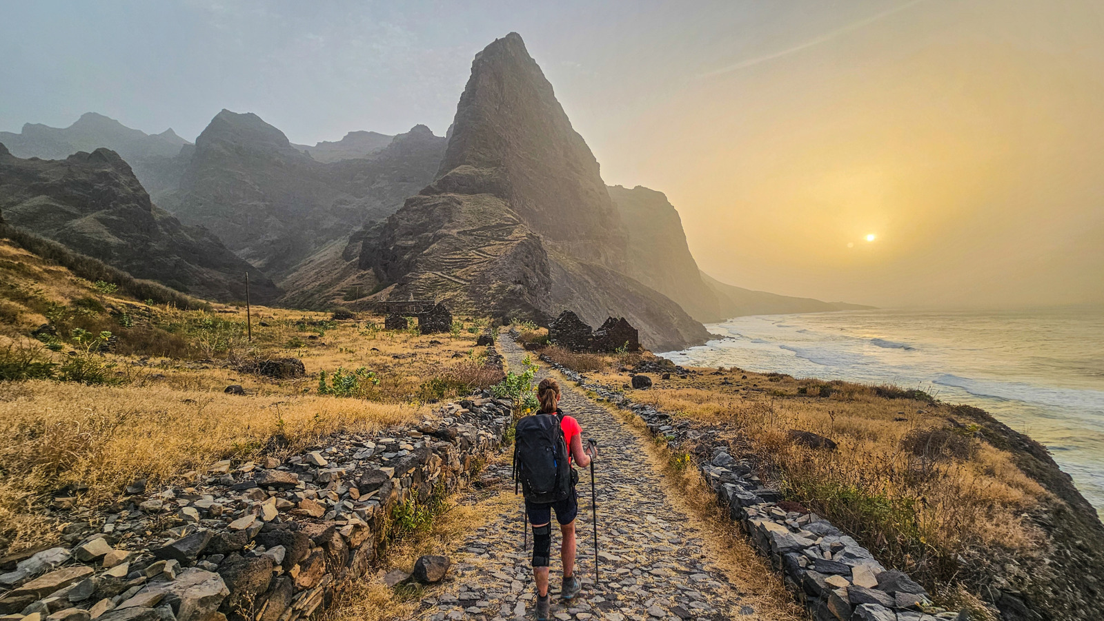 Escape The Cold Weather For Volcanoes, Beaches, And Snorkeling At These ...