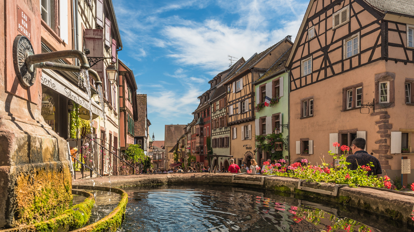Forget Paris, These Gorgeous Villages Reveal France's Storybook Scenes ...