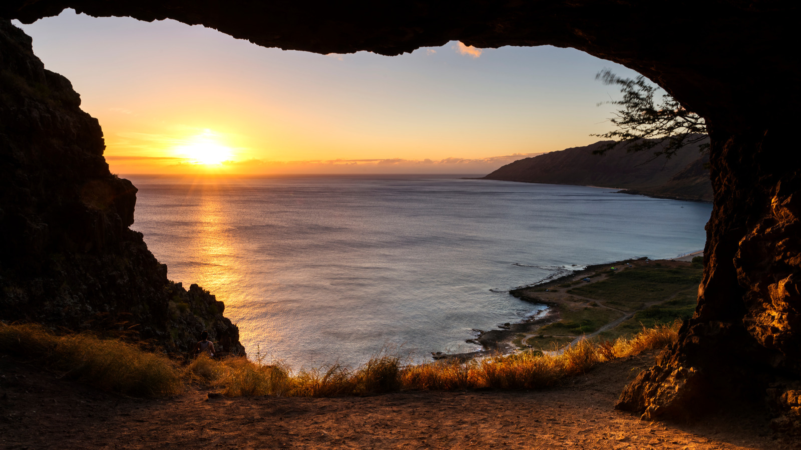 Hawaii's Supposedly Haunted And Often Overlooked Cave Offers A ...