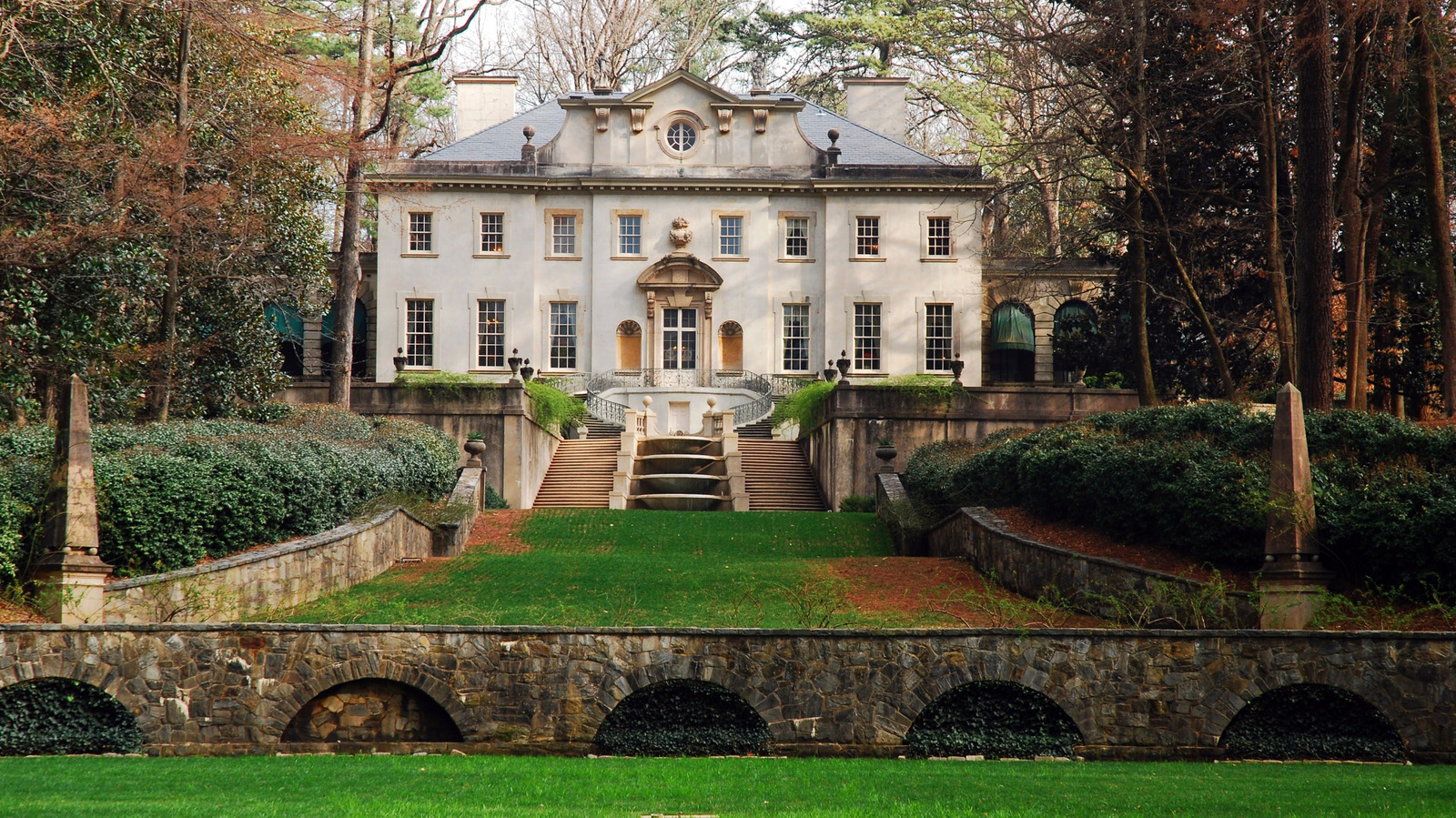 Hidden In The Heart Of Atlanta Is Georgia's Luxurious Mansion ...
