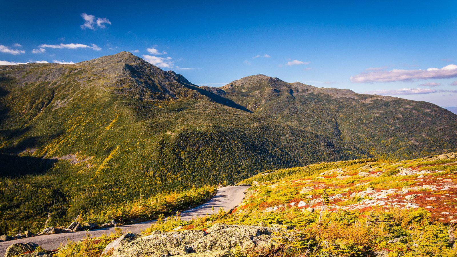 Hidden In The Heart Of The White Mountains Is A New Hampshire Town For ...