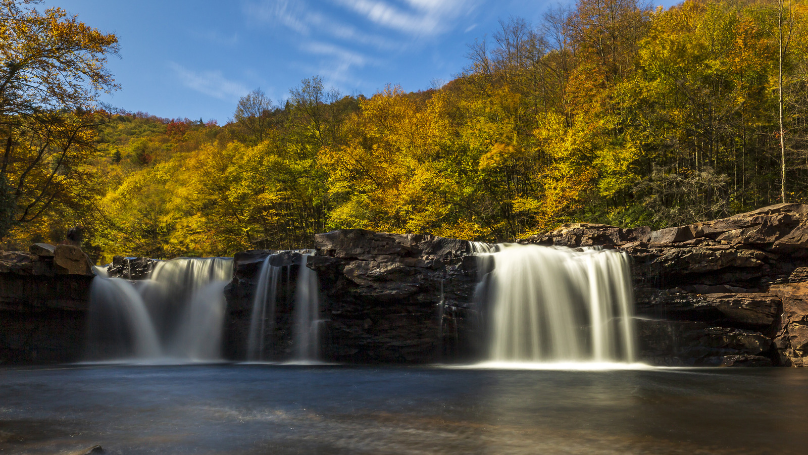 Hidden In West Virginia's Mountains Is A Quiet Eclectic Town With Cozy ...