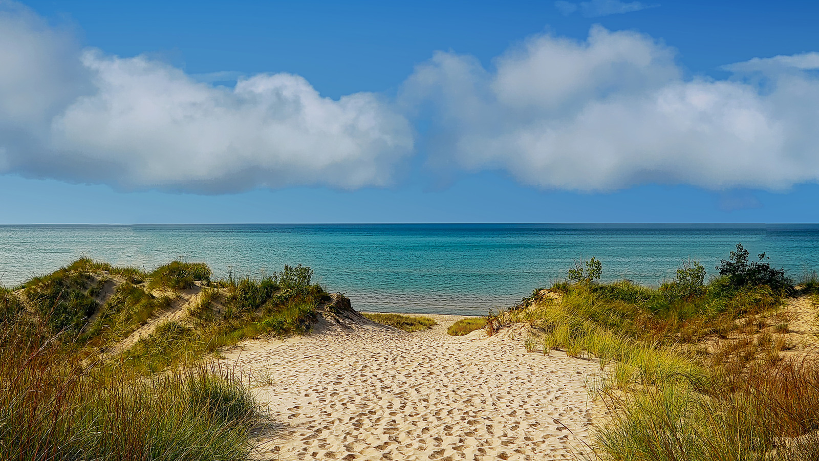 Hidden On Indiana's Coast Is An Eerie, Dune-Filled Ghost Town With ...
