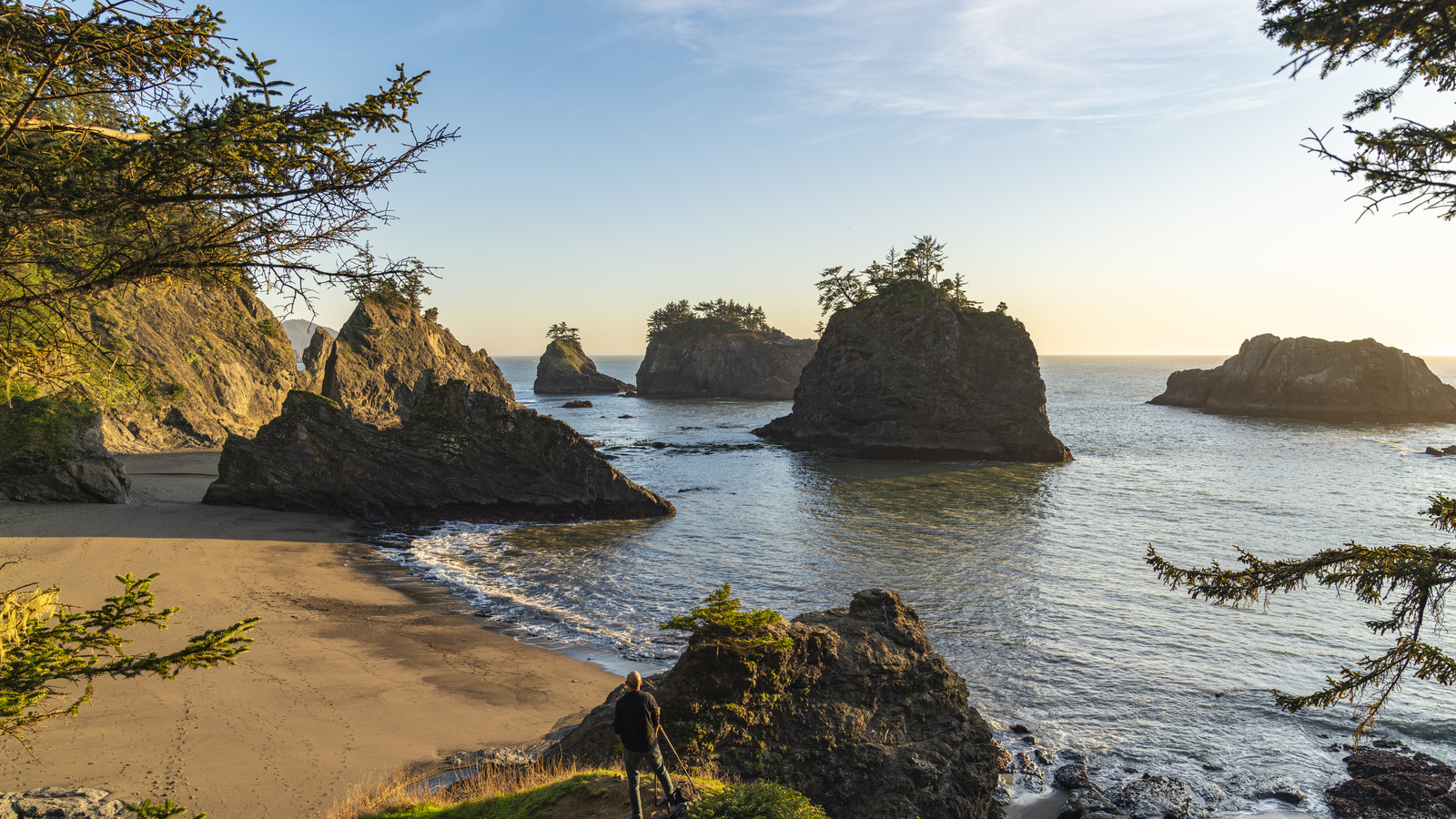 Hidden On Oregon's Southern Coast Is A Rugged And Charming Beach City ...