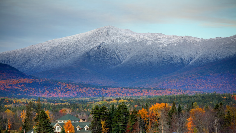 Hidden Within The Peaks Of New Hampshire's White Mountains Is An Elegant, Family-Owned Resort