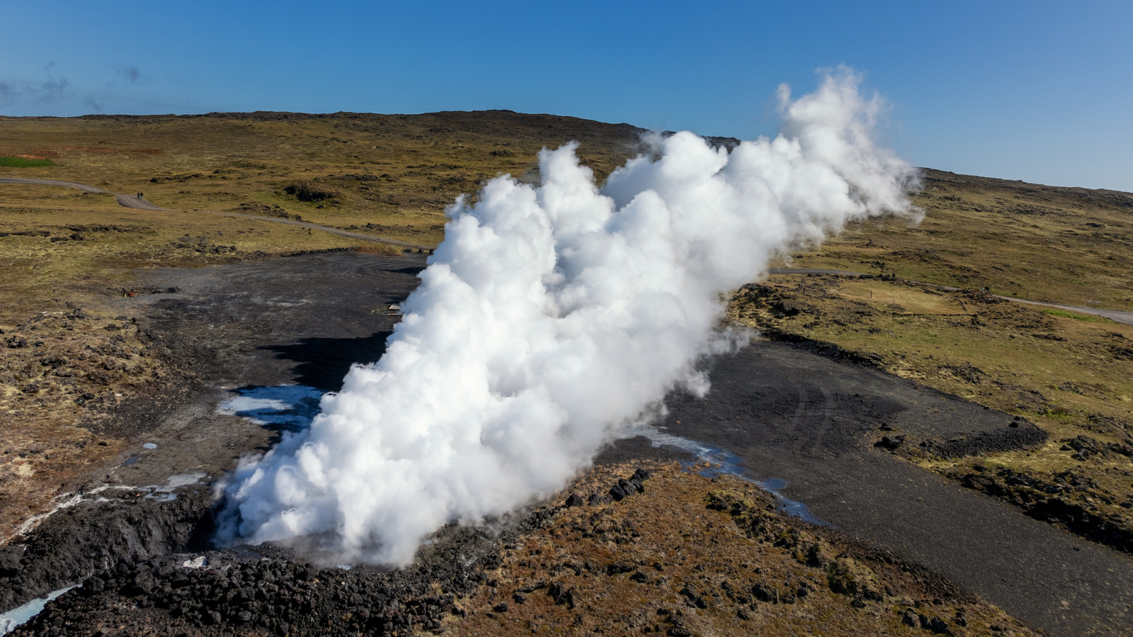 Iceland's Largest Mud Pool Is Remote, Mystical, And Just A Quick Drive ...