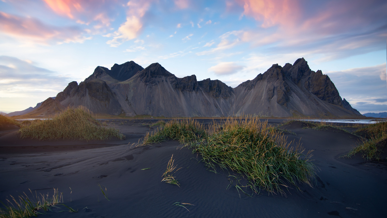 Iceland's Less-Touristy Peninsula Delivers Dreamy Black Sand Beaches ...