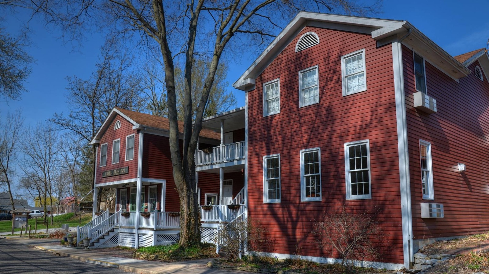 Illinois' Photogenic 'Village Where Time Stood Still' Lies On The ...