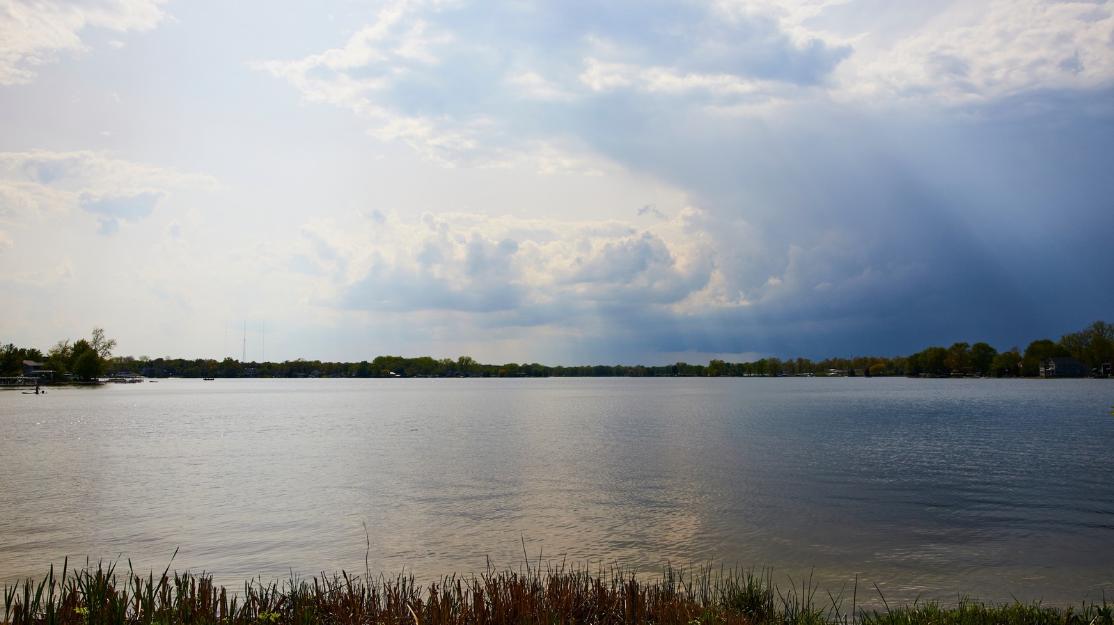 Indiana's Secret Dreamy Lakeside Town Offers A Serene Idyllic Escape To ...