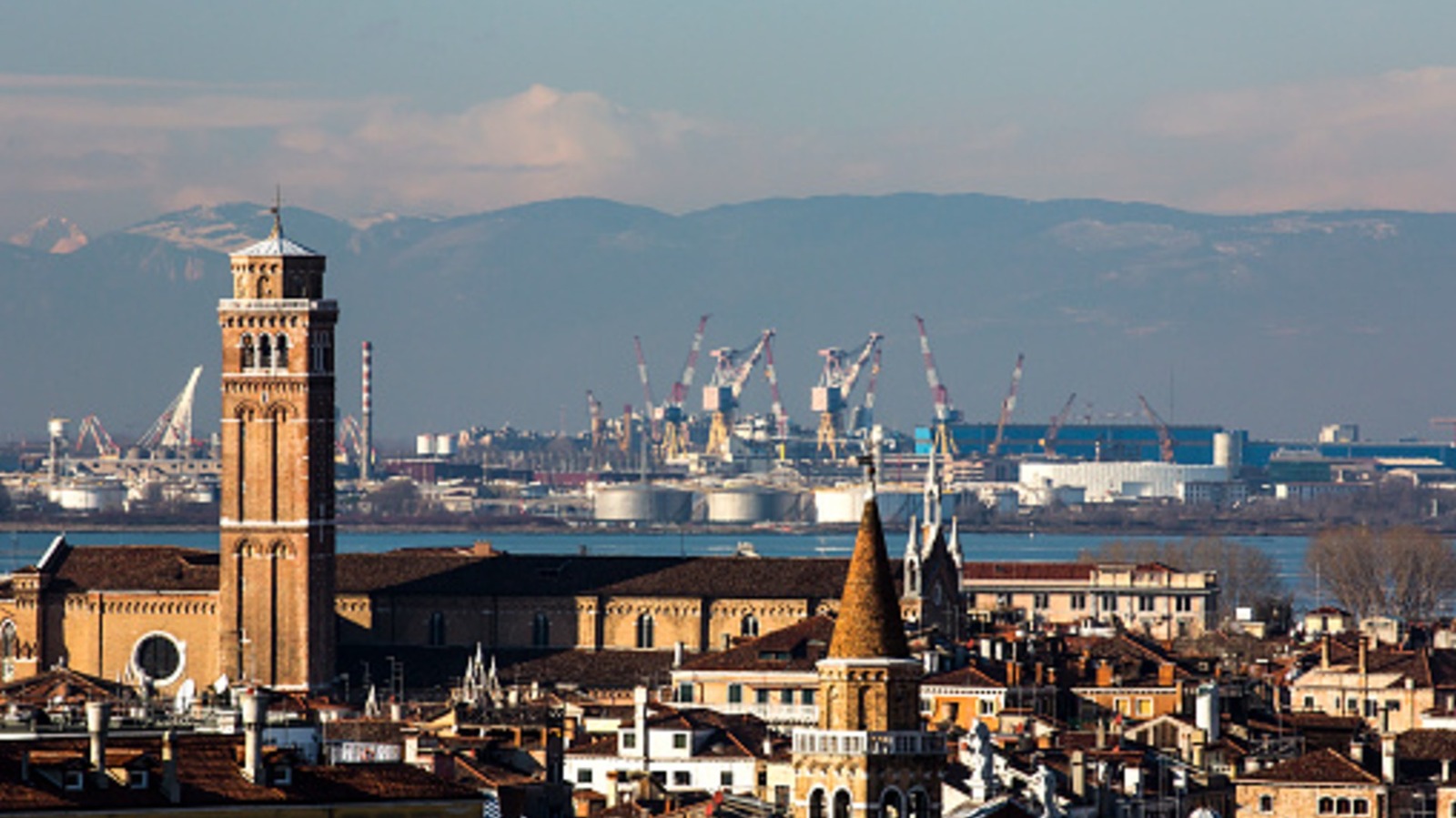 Italy's Most Overtouristed City By Day Hosts Europe's Hottest Hardcore ...