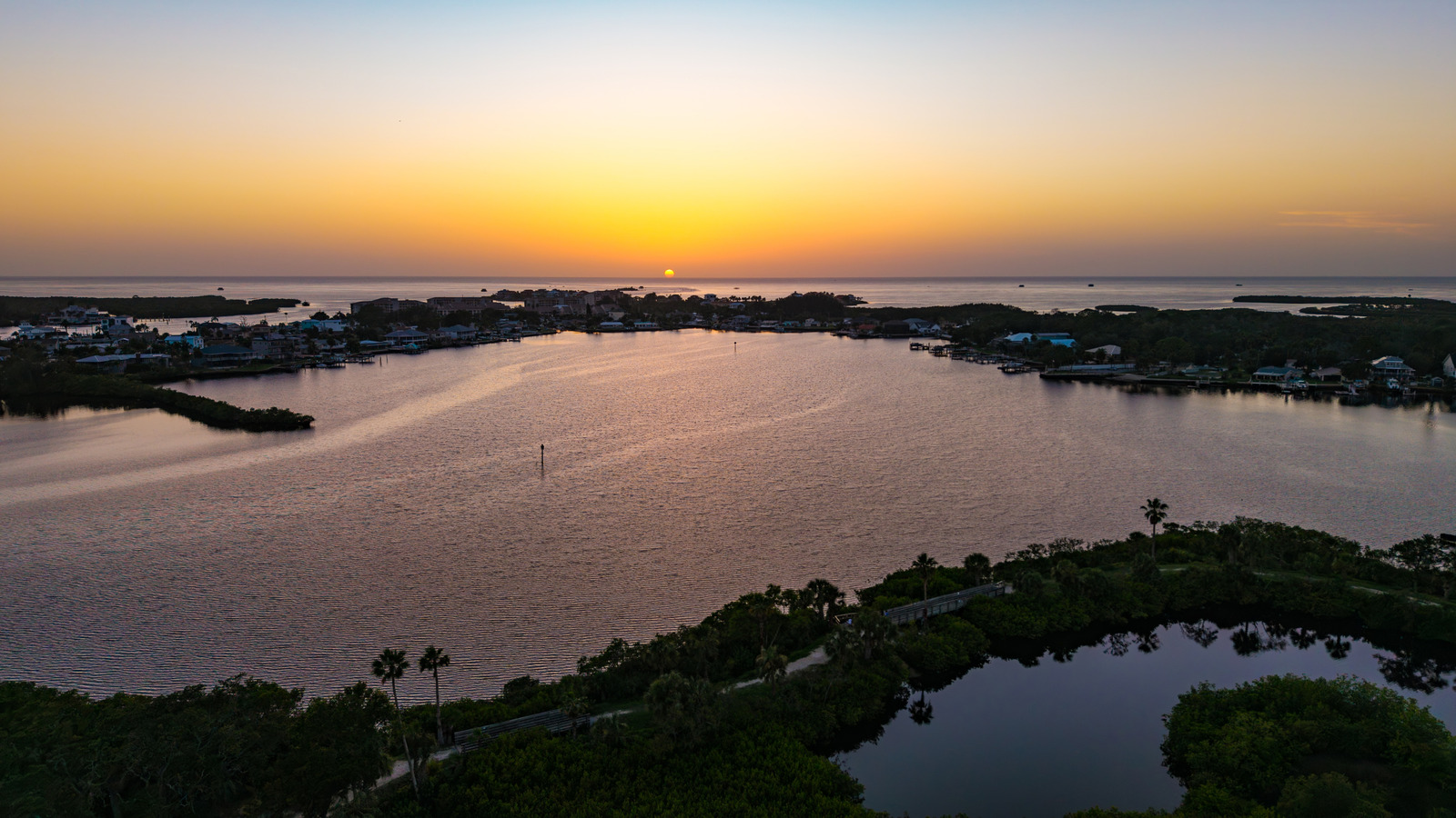 Just North Of Tampa Is An Affordable Florida Retirement Haven Filled ...