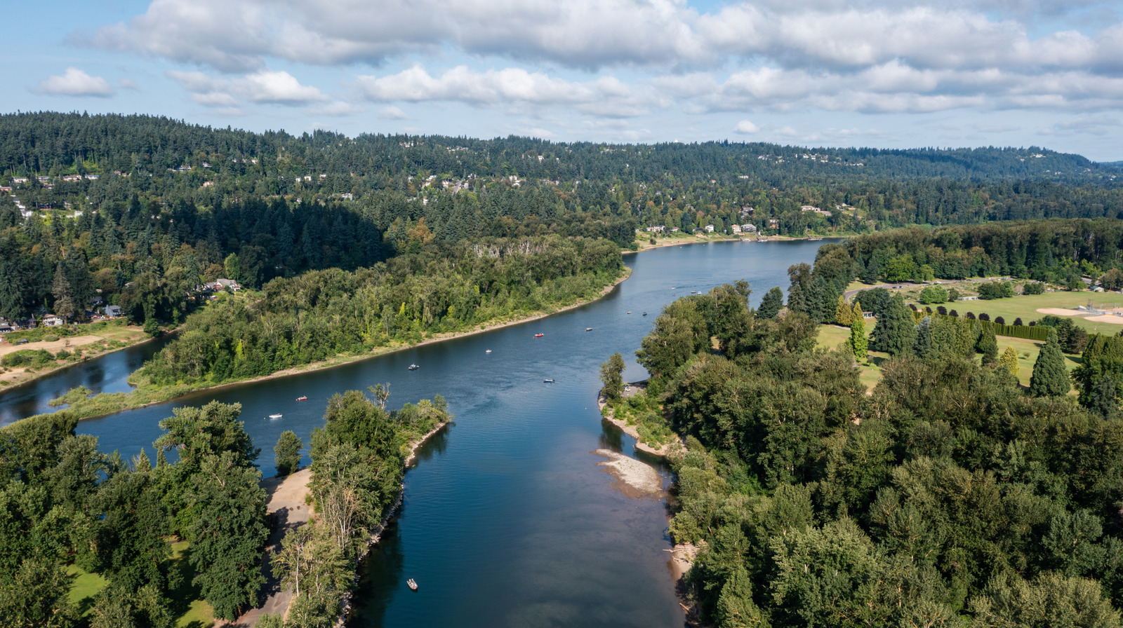 Just Outside Portland, This Emerald Oregon River Offers Lazy Tubing ...