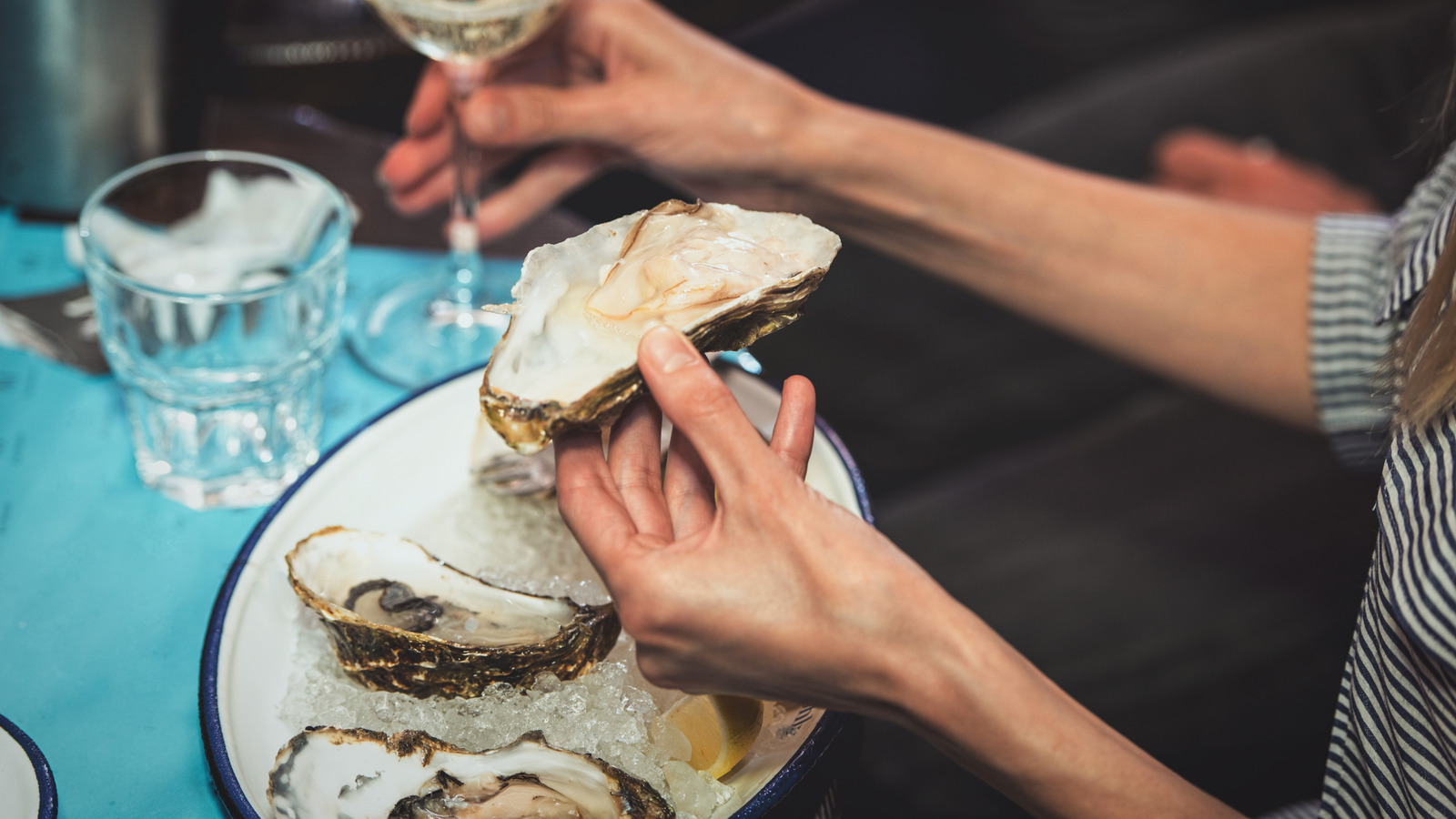 Maine's Mouth-Watering Oyster Trail Is An Interactive Guide For Tasting ...