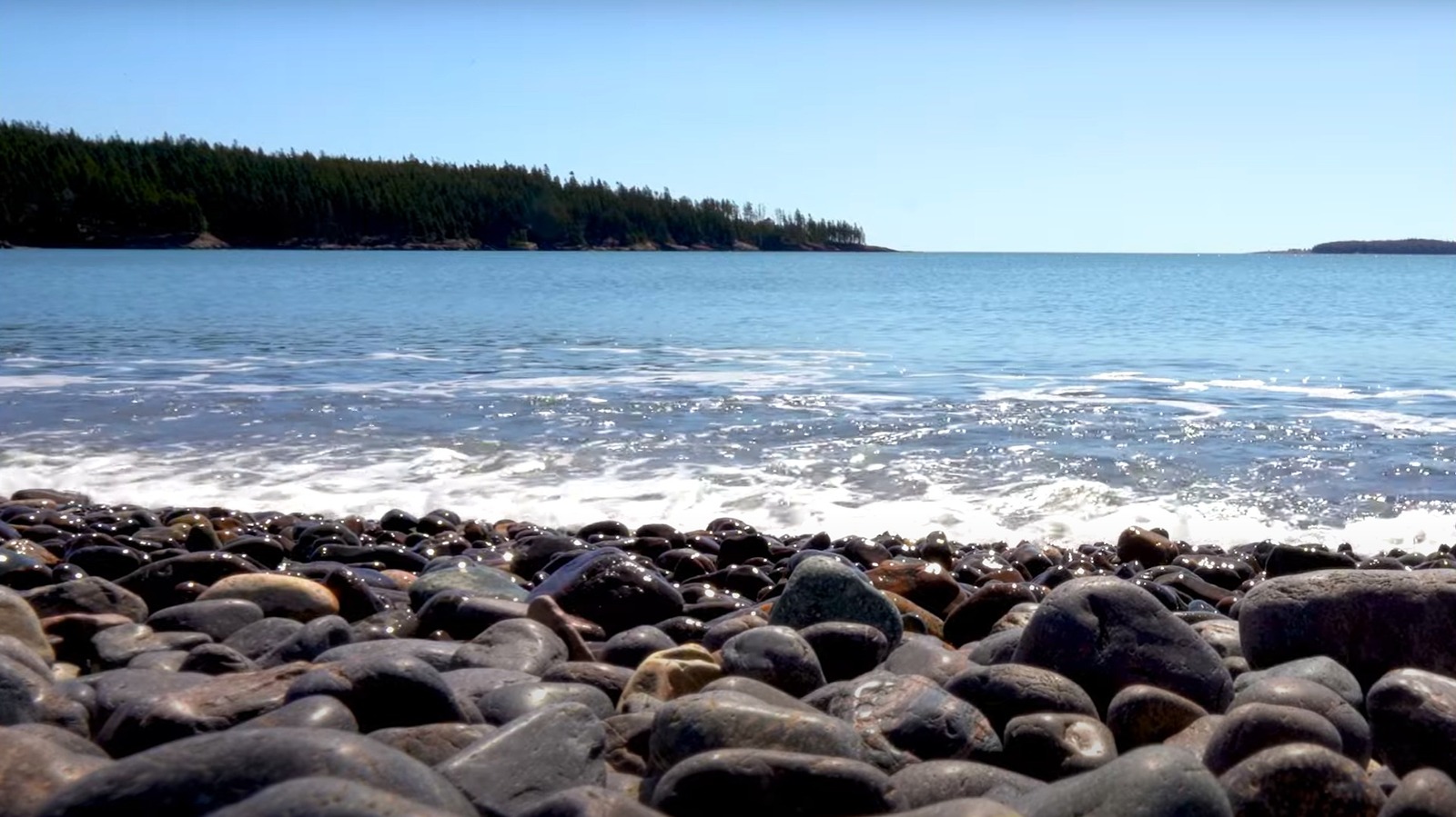 Maine's Mysterious, Secret Beach Is Made Of Polished, Colorful Pebbles ...
