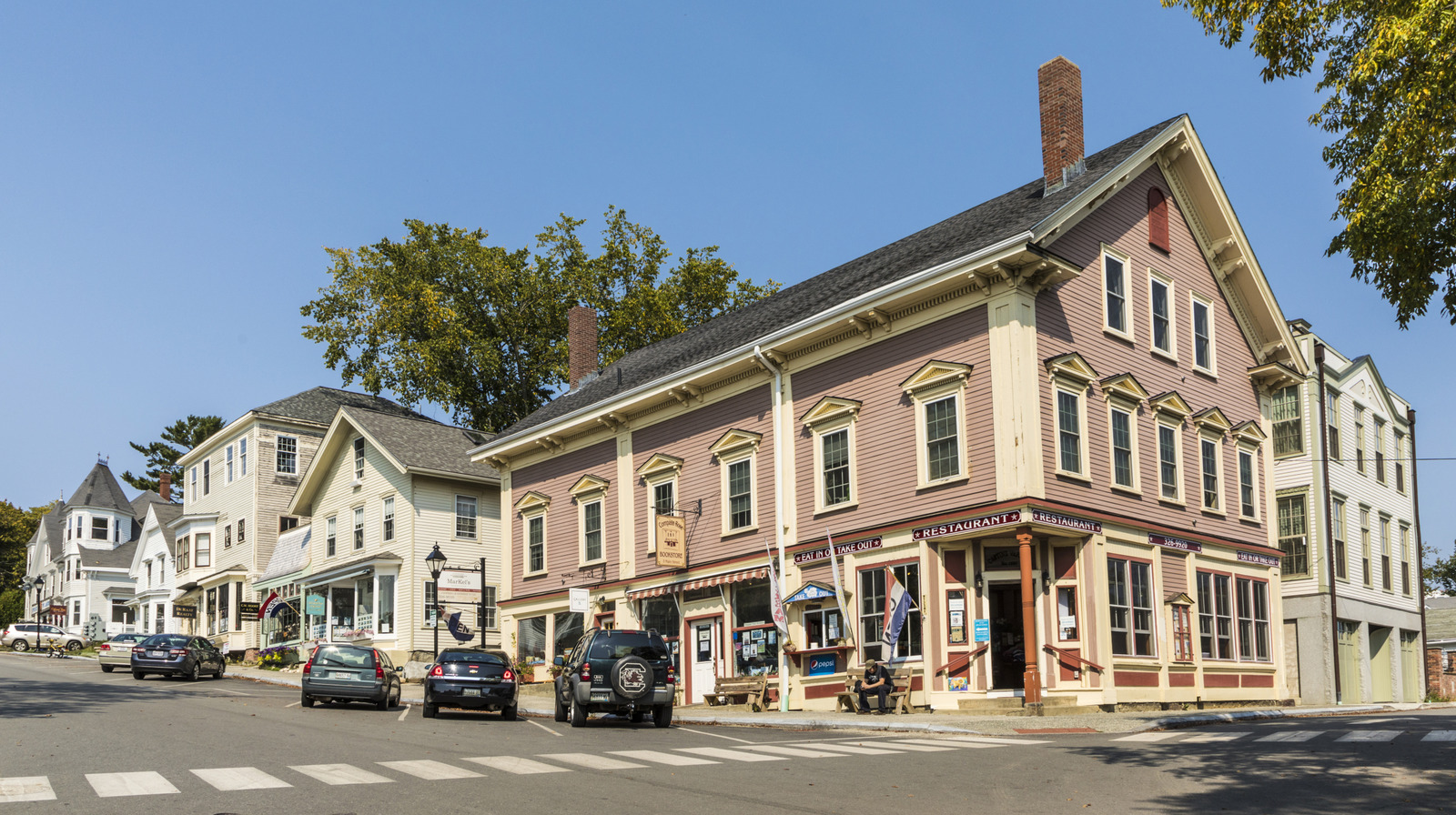 Maine's Under-The-Radar Artsy Coastal Town Has Cozy Inns, Historic ...