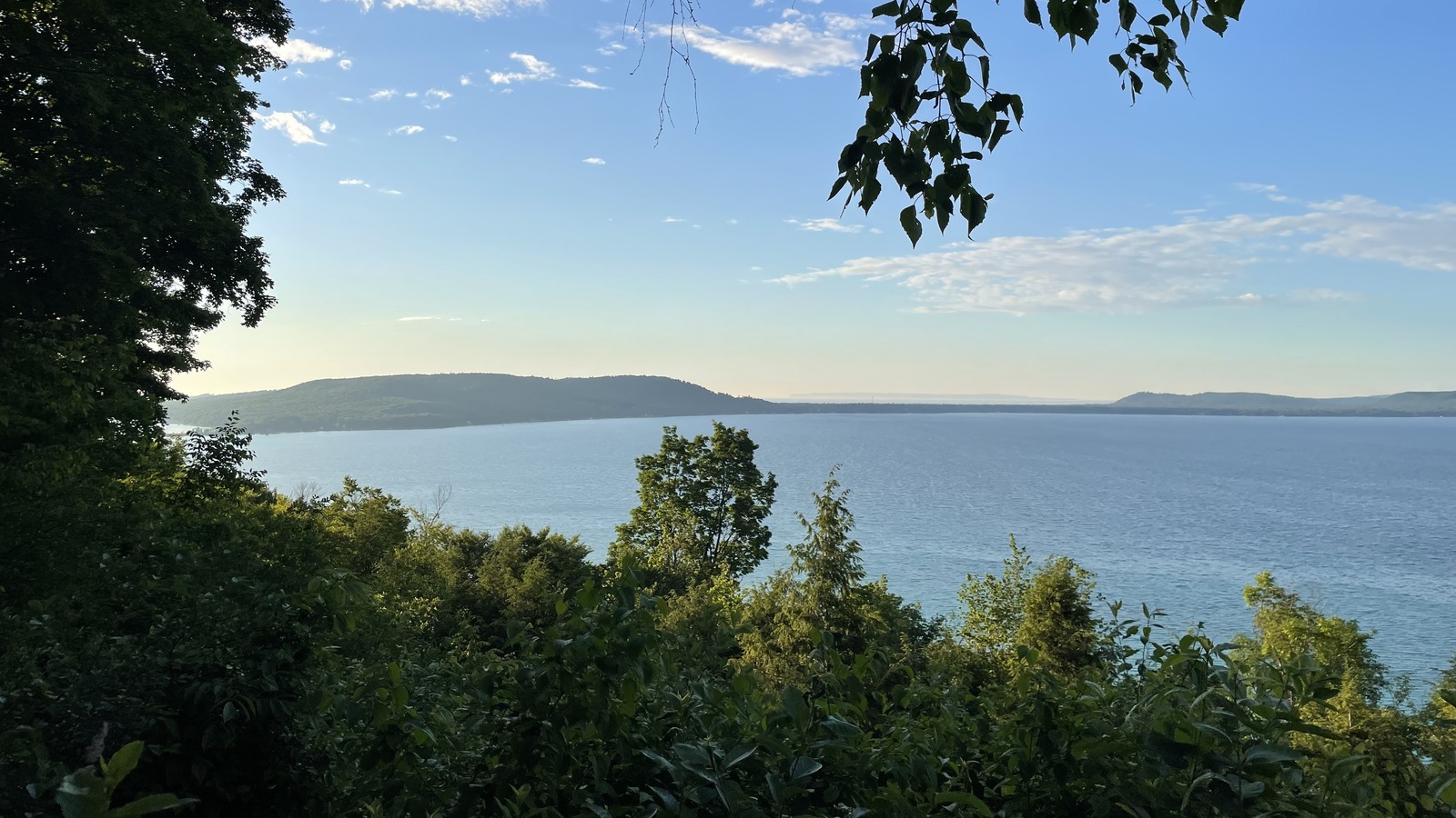 Michigan's Crystal-Clear Lake Surrounded By Sleeping Bear Dunes Beauty ...