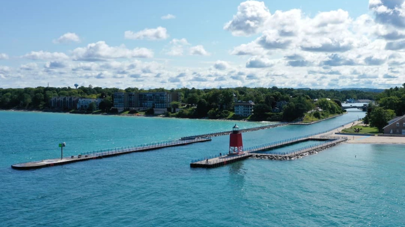 Michigan's Most Beautiful Lakes Are Pure Magic With Sandy Beaches ...