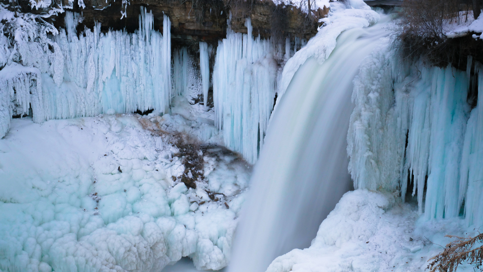 Minnesota's Astonishing Frozen Falls Are One Of America's Best Winter ...