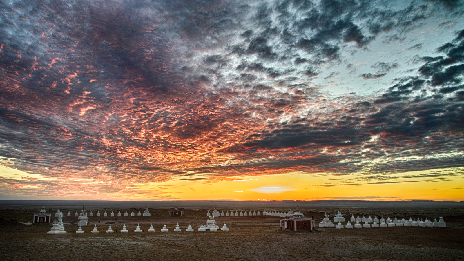 Mongolia's 'Gateway To The Gobi Desert' Is A Crowd-Free Tourist ...