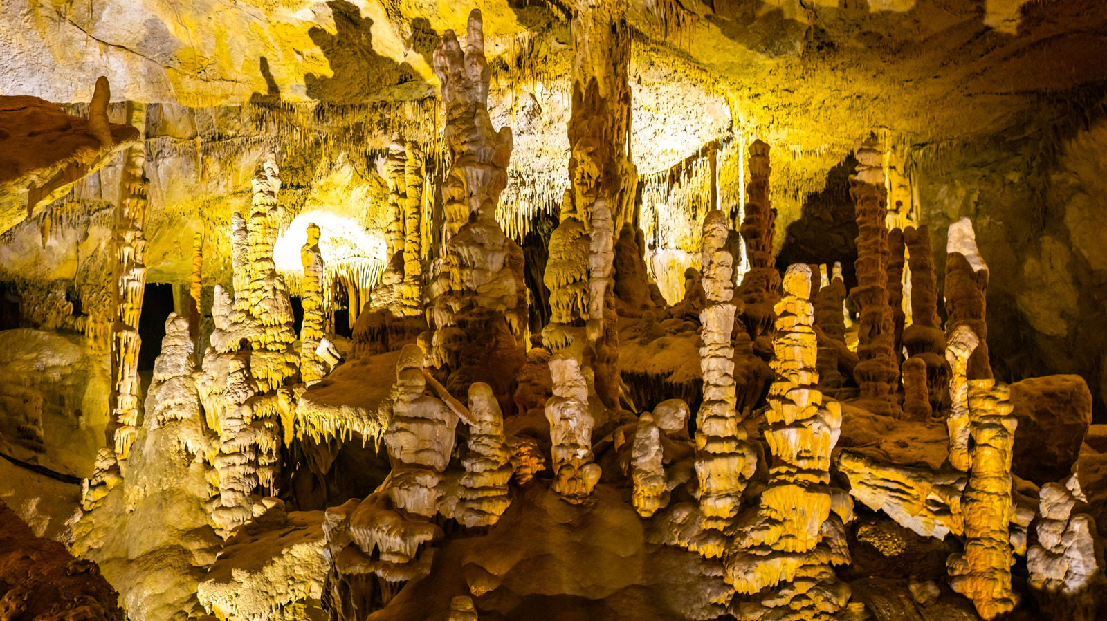 'Montana's First And Best-Known State Park' Is A Breathtaking Limestone ...