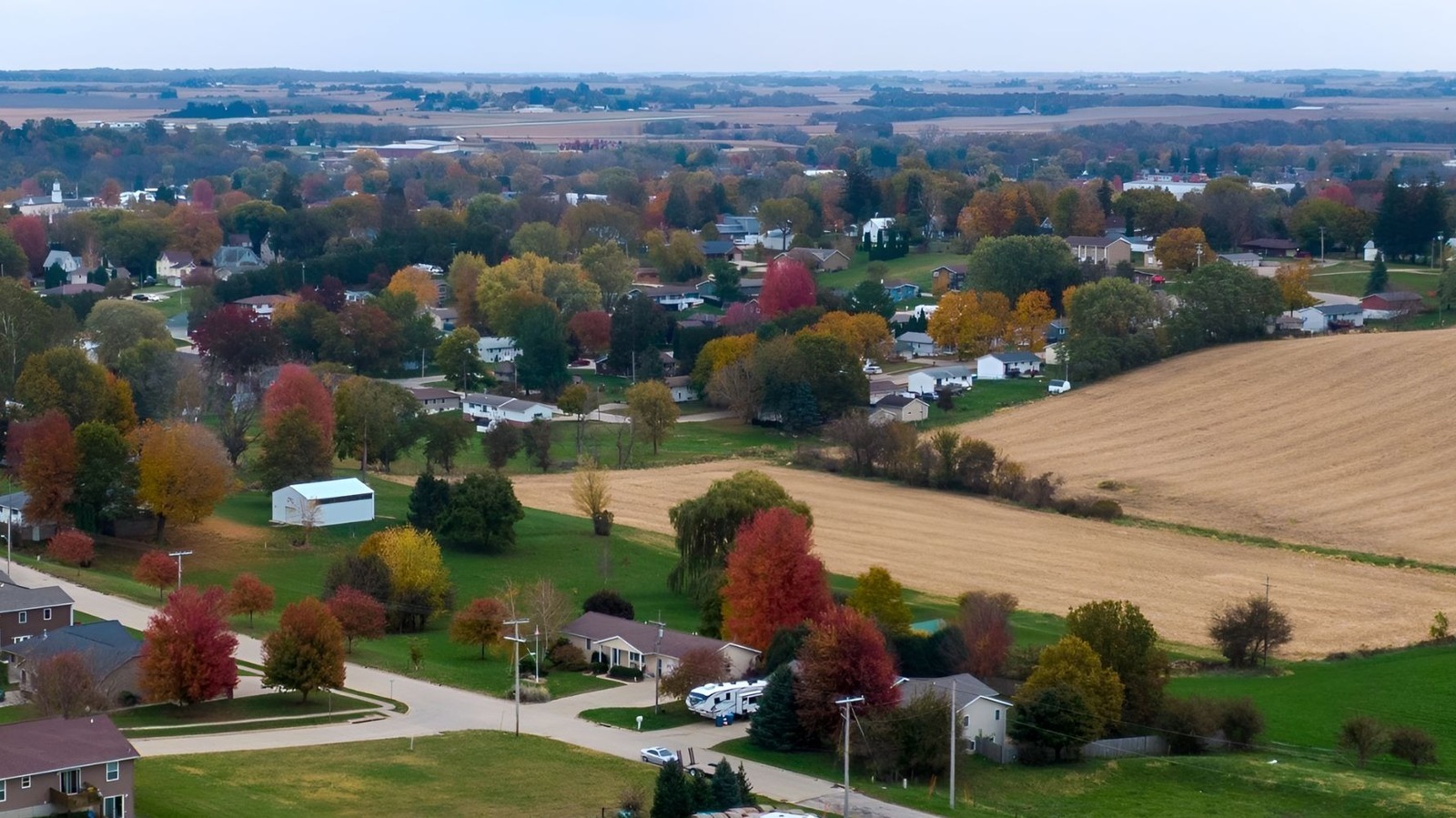 Nestled Between Madison And Des Moines Is Iowa's Peaceful River City ...