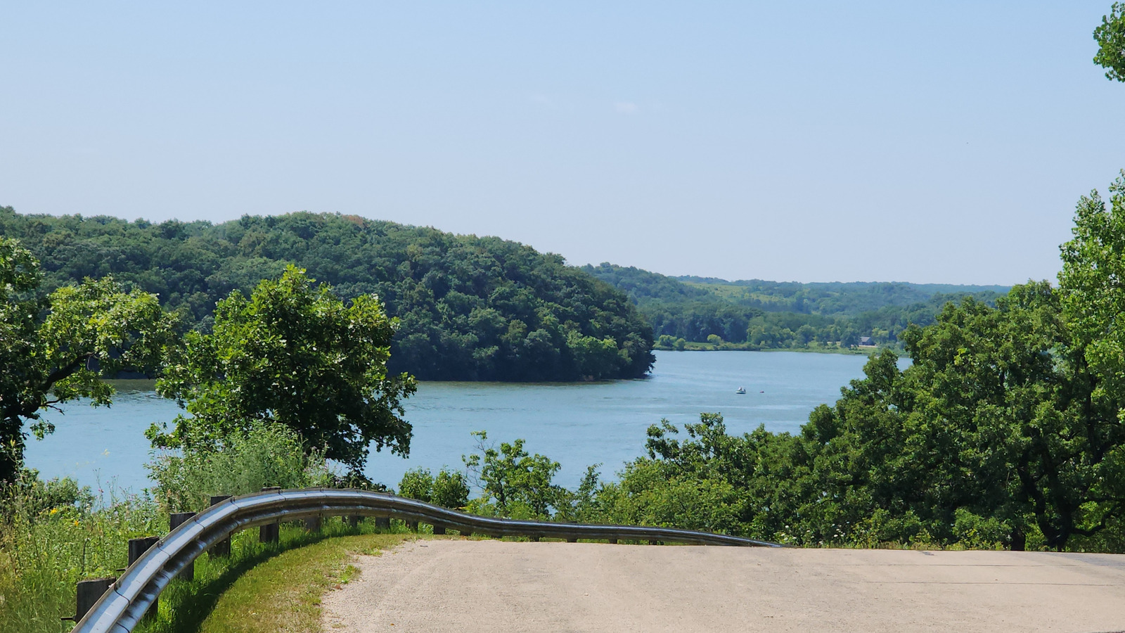 Nestled Between Madison And Dubuque Is Wisconsin's Lakeside State Park ...